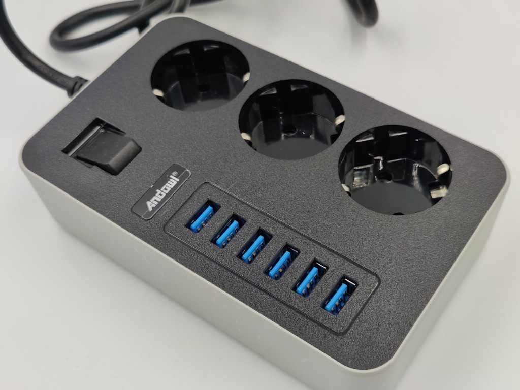 Πολύπριζο με 6 θύρες USB & 3 υποδοχές schuko Q-PC6 Andowl - SmartKit.gr